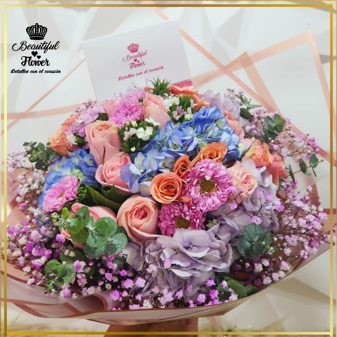 Ramo|de|mano|flores|variadas|multicolor